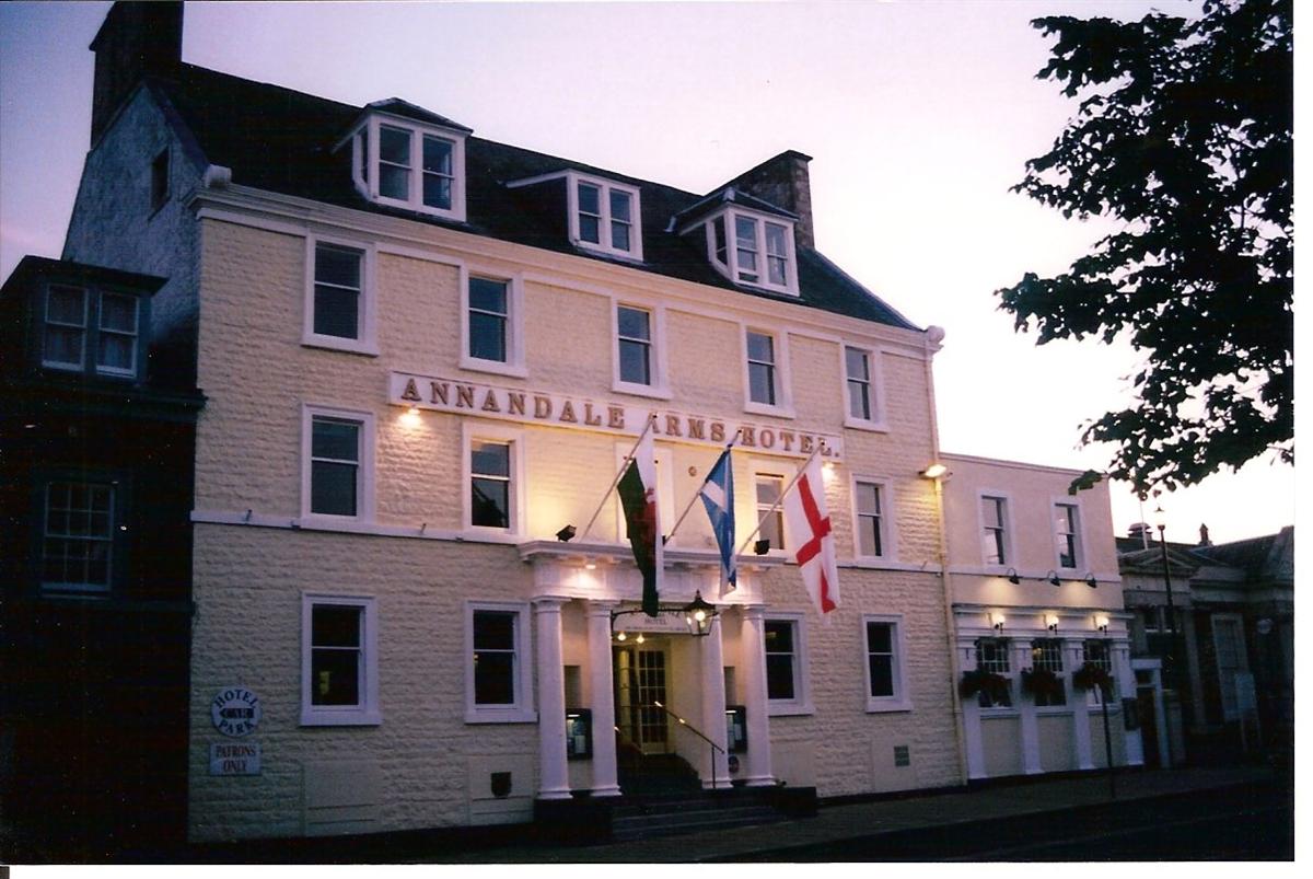 Moffat Things To Do - Annandale Arms Hotel